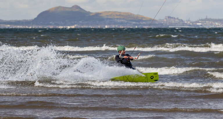 Beginner Kitesurfing Lessons in Scotland | Edinburgh Kitesurfing School
